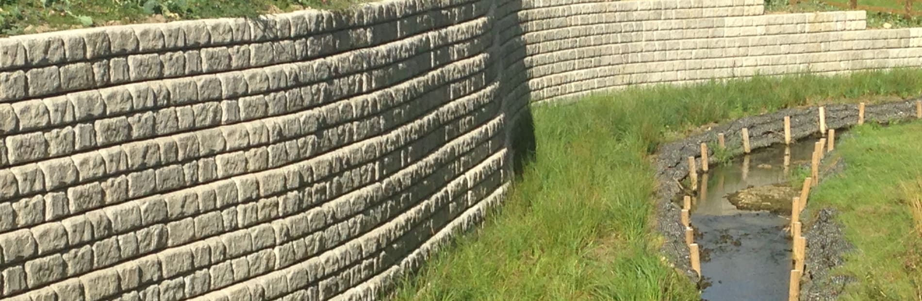 Red Rock Retaining Wall Boulder Retaining Wall: Things You Should Know