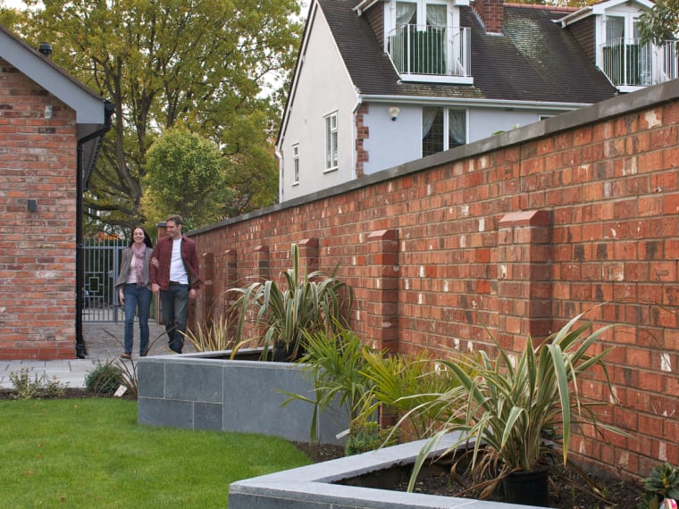 Garden Walling | Decorative Stone & Wall Bricks | Retaining Wall Blocks ...