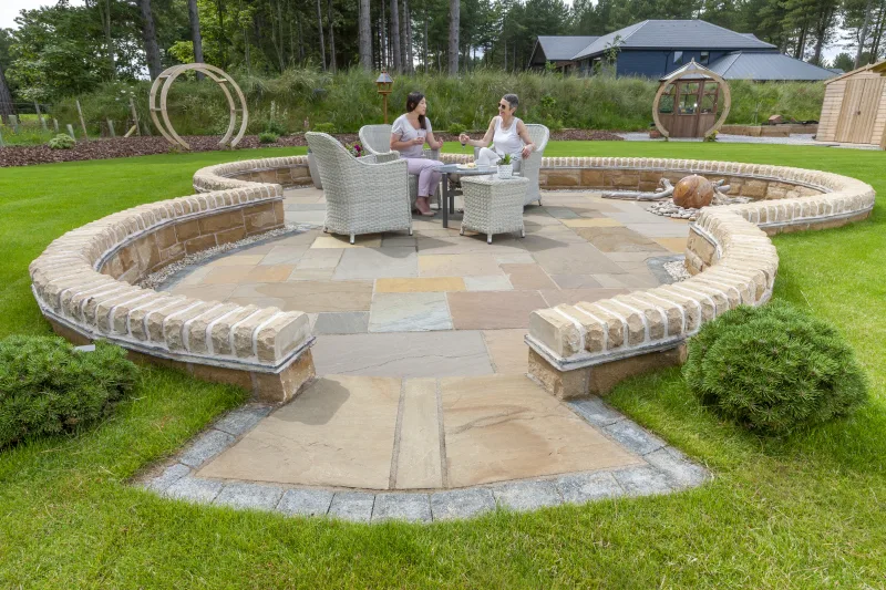 13 Garden Wall Ideas | Marshalls