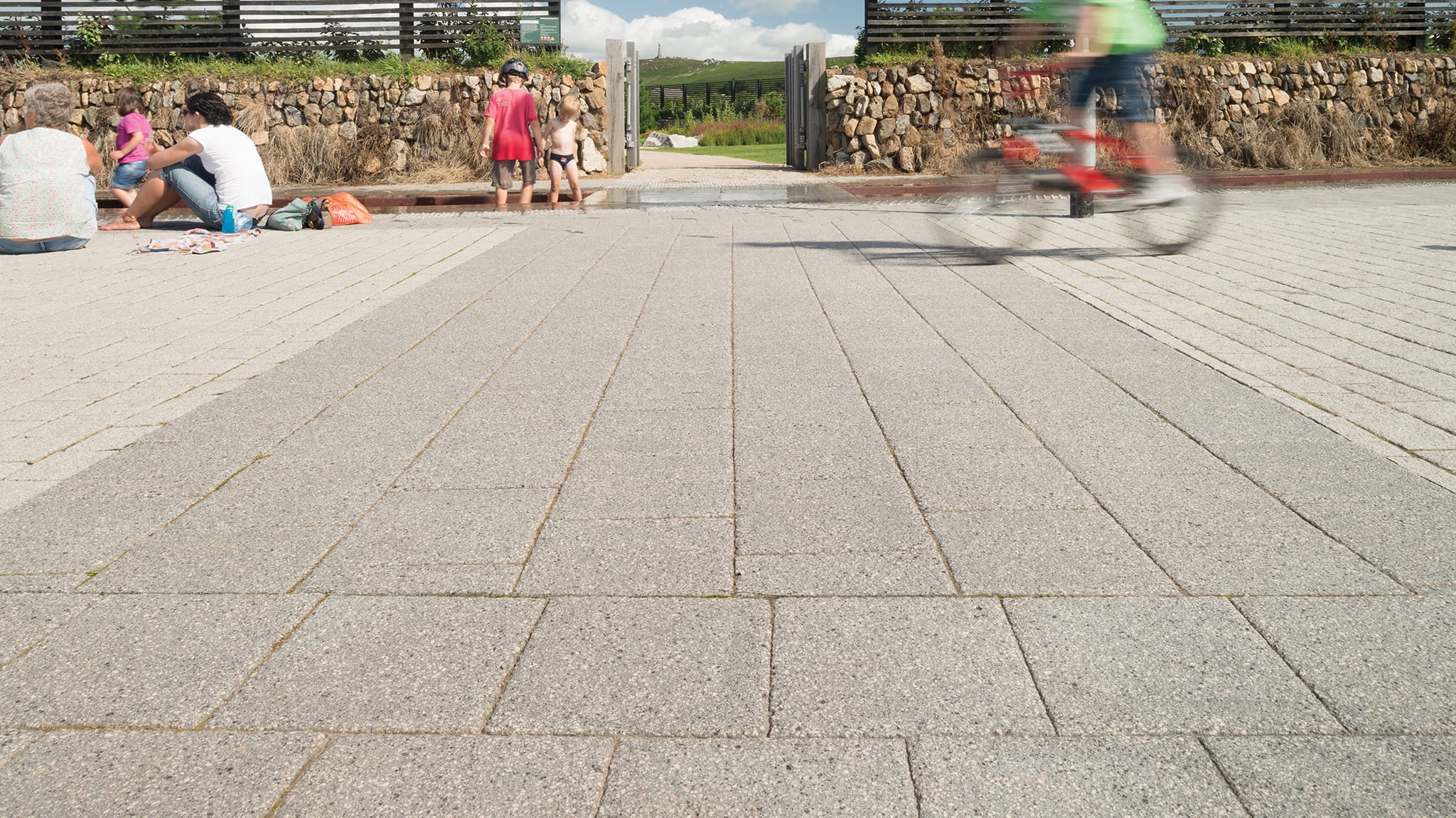 Commercial Paving Slabs | Paving Flags | Stone & Concrete Flagstone ...